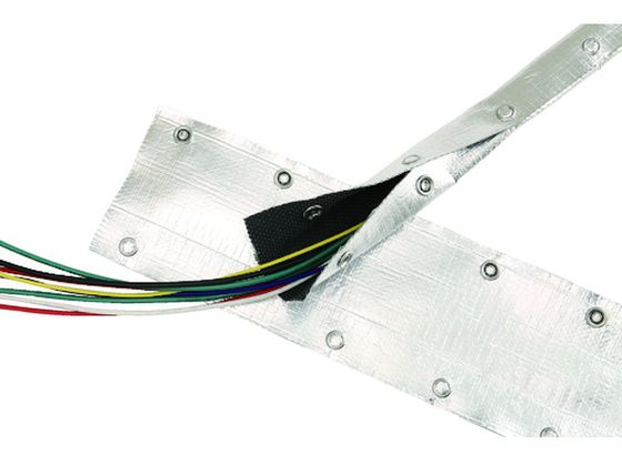 【商品説明】●外気の熱からケーブルを保護するためのチューブです。●配線束、ケーブルなどの収束、保護用のチューブです。●工具不要で簡単に取り付けができるホックタイプです。●分岐配線が簡単に取り出せます。●RoHS指令適合製品です。【仕様】●型...