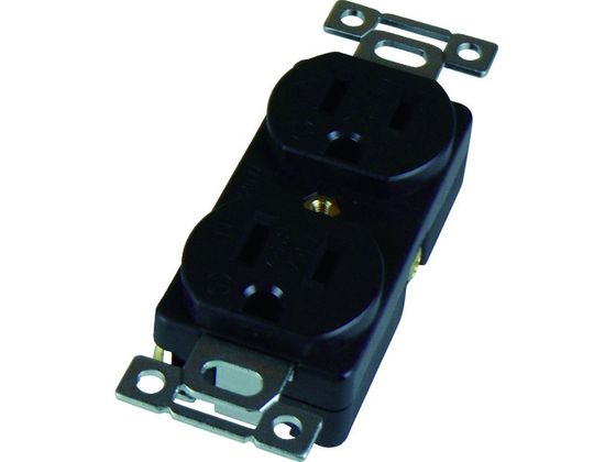 【仕様】●型番：7110GD●定格：接地2P15A125V　●幅（mm）：35　●長さ（mm）：104　●厚さ（mm）：21【備考】※メーカーの都合により、パッケージ・仕様等は予告なく変更になる場合がございます。【検索用キーワード】アメリカ...