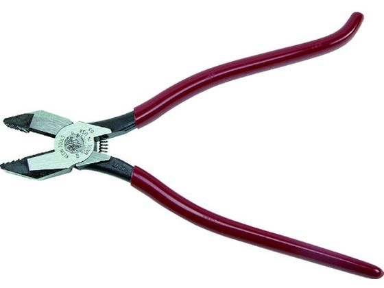 【仕様】●型番：D201-7CSTA●全長（mm）：235．0●グリップカラー：レッド●ハンドル：プラスチックコーティング●タイプ：リングなし●ばね付●特殊鋼●グリップ：プラスチック【備考】※メーカーの都合により、パッケージ・仕様等は予告な...