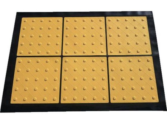 【仕様】●型番：TTMP-300●表示内容：折り畳み式点字マットポイントタイプ　●縦（mm）：710　●横（mm）：1020　●厚さ（mm）：8●屋内・屋外兼用●合成ゴム●固定は使用状況に合わせて、テープなどでお願いします。●外部環境によっ...