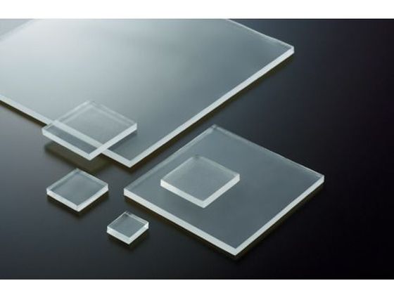 【仕様】●型番：TR-GM50-TM●入数：4枚●色：透明　●本体寸法（mm）幅×長さ×厚さ：50×50×5　●均等荷重（kg）：100（4枚で）●ウレタンエラストマー●ご使用前に対象物の汚れ・油分などを取り除いてください。●対象物の底部に...