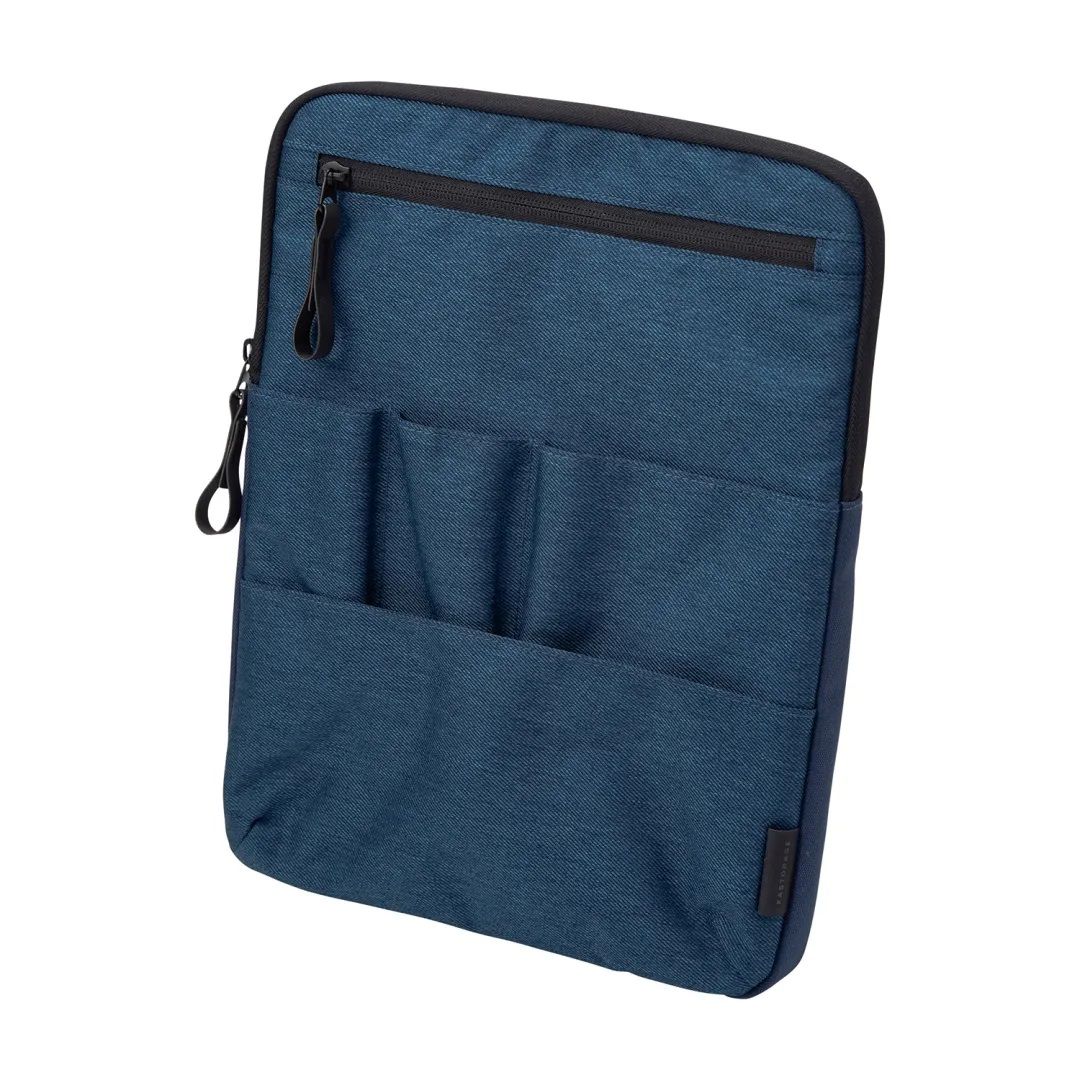 【返品種別A】□「返品種別」について詳しくはこちら□◆14インチまでのノートPCが収納可能な縦型バッグインバッグ◆リュック向きの縦型設計◆背面は書類を出し入れしやすいファイル構造◆フロント上部にファスナーポケット付◆雨水や水滴を弾く撥水生地...