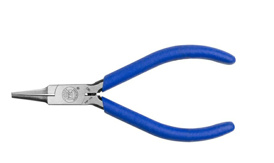 【返品種別B】□「返品種別」について詳しくはこちら□◆アクセサリーや電子工作の樹脂パーツなど、傷つけたくない部品を掴む、曲げる、回す作業に。◆先端部は溝ナシ加工なので、つかむ物を傷つけにくく、平らなつかみ部で平たい面の折り曲げにも使用できま...