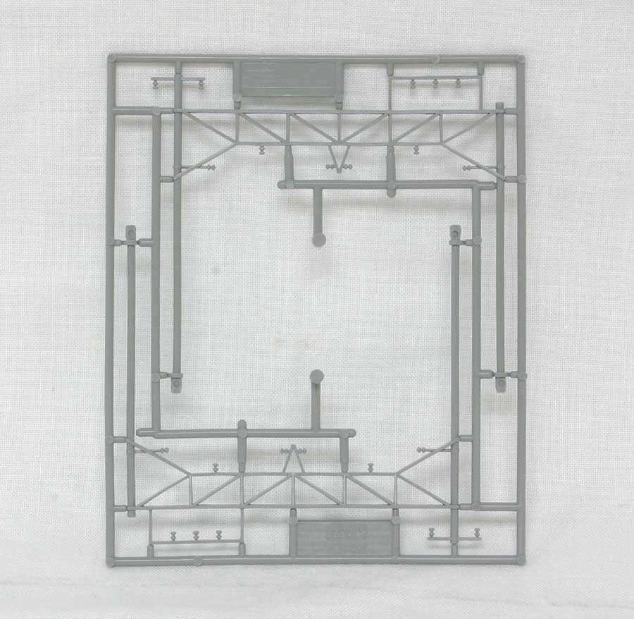 【返品種別B】□「返品種別」について詳しくはこちら□※画像は旧製品のものです。ユニトラックの複線架線柱です。架線指示ビームがトラス型の主要幹線や私鉄では一般的な架線柱です。複線プレート、複線高架にも使用可能です。地上用架線柱台が付属になりま...