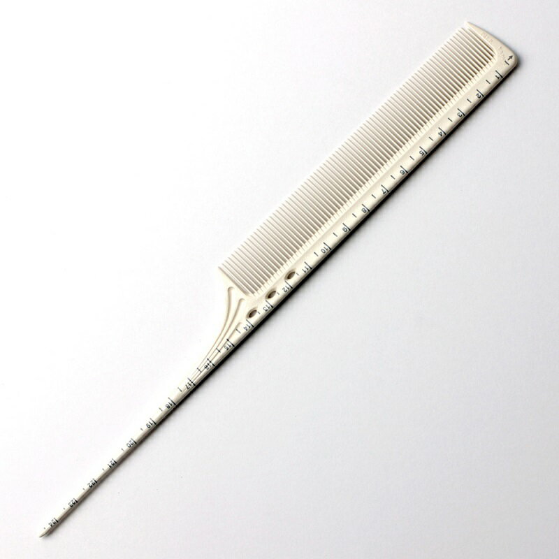 【返品種別B】□「返品種別」について詳しくはこちら□※耐熱温度：220℃◆サロン発想で生まれたプロが認めるコーム目盛り付きのワインディングコーム。目盛りはレーザー印字なので消えることはありません。■　仕　様　■全長：250mm材質：ポリエー...