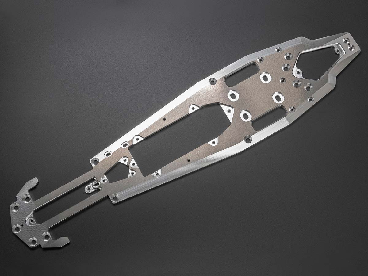 【返品種別B】□「返品種別」について詳しくはこちら□※画像はイメージです。実際の商品とは異なる場合がございます。【商品紹介】INFINITY IF18-3スペアパーツ メインシャーシ（IF18-3/7075） です。模型＞ラジコン＞ラジコン...