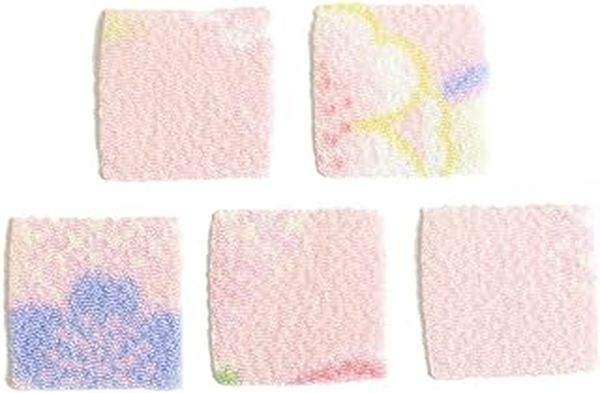 【返品種別B】□「返品種別」について詳しくはこちら□◆下準備のいらないカット済の小さなちりめんです。◆小さなちりめんを自分で正方形にカットすることはとても難しいですが、この商品ならすぐに作品にとりかかることができ、仕上がりもとてもキレイです...