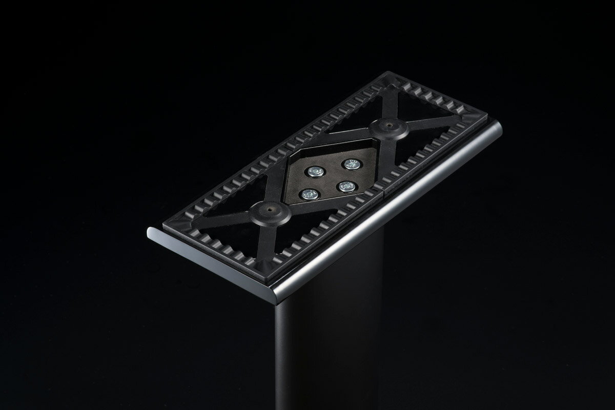 【返品種別A】□「返品種別」について詳しくはこちら□2023年12月 発売◆アルミニウムとラバー素材で製作されたELEGANT BS 312用ベースエンクロージュアの振動を効率よく吸収します。家具の上などに設置する際のスピーカー・ベースとし...