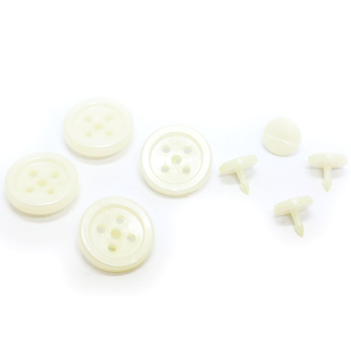 【返品種別B】□「返品種別」について詳しくはこちら□※一度はめると外れません。外す際は、ピン部分をニッパーなどで切って下さい。※色はお使いのモニター設定、お部屋の照明等により実際と異なる場合がございます。◆糸と針が要らないシャツボタンです。...