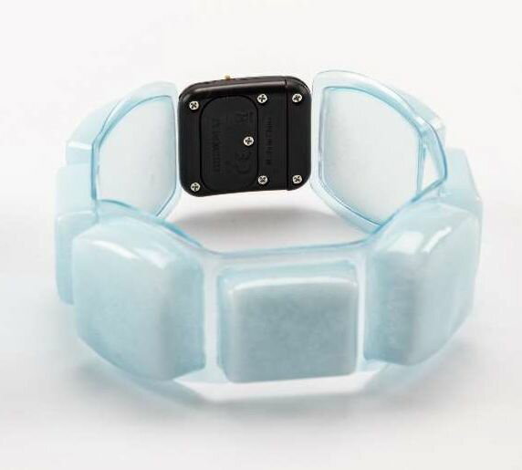 【返品種別B】□「返品種別」について詳しくはこちら□2024年04月 発売メーカー保証期間 1年※こちらの商品は人間用ではなく、ペット用になります。※画像はイメージです。愛犬の猛暑対策に！　効果的に首元を冷やします。◆冷却すると液体から固体...