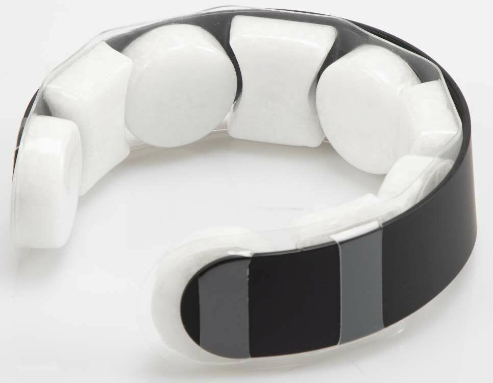 【返品種別B】□「返品種別」について詳しくはこちら□2024年04月 発売メーカー保証期間 1年◆宇宙技術のテクノロジーから生まれたPCM(相変化材料)使用で熱を吸収して約26度を維持します。◆従来品に比べ皮膚にあたる接触面が大きいので冷感...