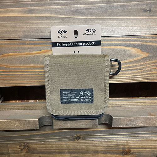 【返品種別A】□「返品種別」について詳しくはこちら□◆小物入れに丁度良い大きさで携帯電話やデジカメを入れたりタバコを入れたりとタウンユースでも重宝するサイズです。◆VS318デカアキオくんがちょうど収納できるポーチです。◆表生地にインビスタ...