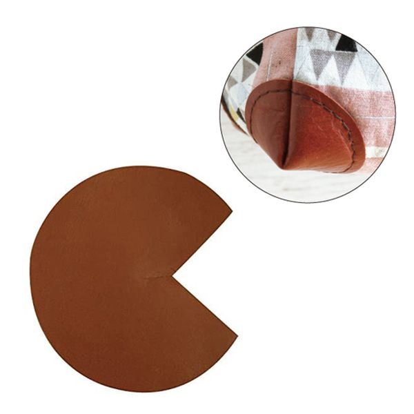 【返品種別B】□「返品種別」について詳しくはこちら□◆バッグの底の部分を補強する本革製のカバーパーツになります。◆針を通す為のピン穴が開いています。◆布の表地に置き、革パーツを内側に入れ込んでから裏から縫ってください。◆商品に詳しい取り付け...