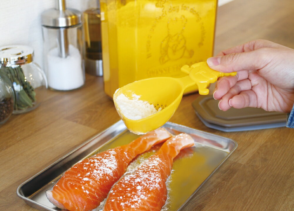 【返品種別A】□「返品種別」について詳しくはこちら□※諸般の事情により、予告なく仕様の変更がある場合がございます。※電子レンジ、食洗浄・乾燥機使用不可※耐熱温度(約)：本体/100℃フタ/120℃パッキン/140℃◆1kgの小麦粉がしっかり...