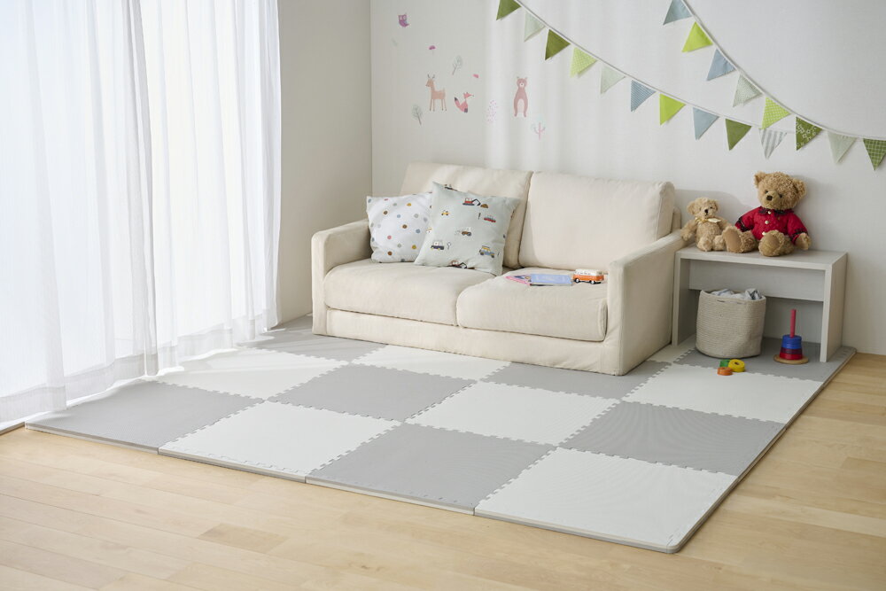 【返品種別A】□「返品種別」について詳しくはこちら□※塩化ビニル系床材の上で使用する際は、床とマットの間に敷物や防護シートを敷いてご使用ください。※白色系の床材は色移りすることがございますので、ご使用はお控えください。【こちらのアイリス製品...