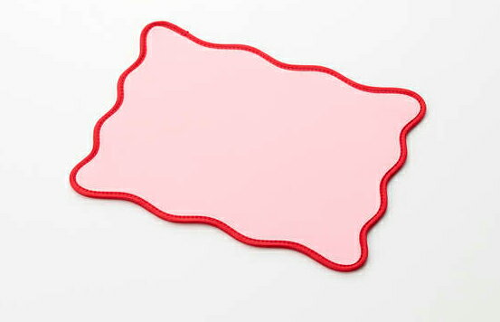 【返品種別A】□「返品種別」について詳しくはこちら□2025年03月 発売◆ウェーブラインが個性的なマウスパッド波のようなウェーブラインが個性的なマウスパッドです。◆2色のコントラストが美しいバイカラーデザイン2色のコントラストが美しいバイ...