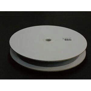【返品種別B】□「返品種別」について詳しくはこちら□◆一般の合成繊維の中で最も強度があり、摩擦とショックに非常に強いベルトです。◆荷物の簡易的な結束等■　仕　様　■ナイロン色：グレー幅（mm）：30長さ（m）：25引張強度（kgf）：106...