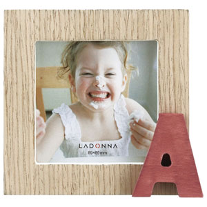 【返品種別A】□「返品種別」について詳しくはこちら□◆プレゼントに1つ添えて。◆もらってうれしいアルファベットフレーム。■　仕　様　■収納サイズ：ミニサイズ×1外寸：109×109(アルファベット含まず)内寸：91×91窓寸：71×71主な...