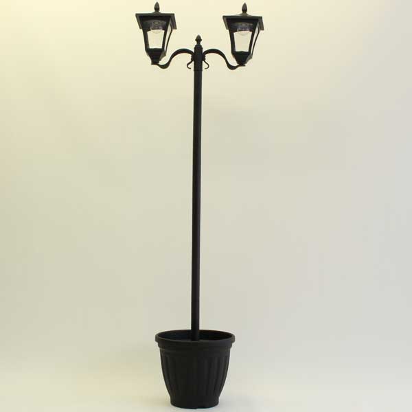 【返品種別B】□「返品種別」について詳しくはこちら□◆玄関先やお庭を演出する植木鉢付きソーラー街灯◆暗くなると自動で点灯します。◆ソーラー充電式なので、電気代がかからずとっても経済的です。◆植木鉢にはお好きな植物を植えられます。◆高さが約1...