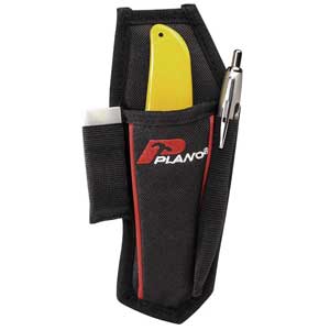 【返品種別B】□「返品種別」について詳しくはこちら□※画像は商品の使用イメージです。※実際の商品は「ナイフホルダー」のみです。ナイフ、ペンは付いておりません。◆ペンホルダーが付いたナイフホルダーです。◆あらゆるベルトに対応する金属クリップ付...