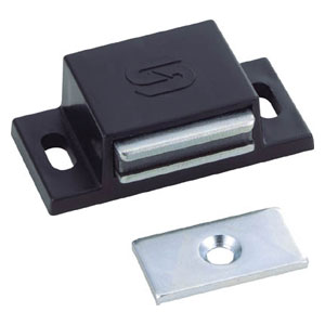 【返品種別B】□「返品種別」について詳しくはこちら□◆シンプル構造で汎用性の高いマグネットキャッチです。■　仕　様　■受板用推奨ねじ:2.4mm本体取付穴寸法:3.6×8mm長穴本体:ポリプロピレン（PP）受け金具:スチール受け金具色：黒全...