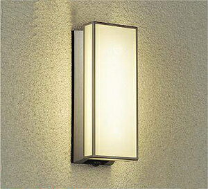 【返品種別A】□「返品種別」について詳しくはこちら□メーカー保証期間 3年※LED以外の箇所については1年保証になります。◆白熱灯60W相当◆防雨形◆光源寿命40000時間◆点灯照度調節機能付◆点灯保持時間60秒◆調光器不可■　仕　様　■素...
