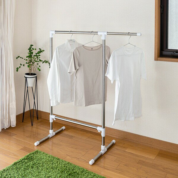 【返品種別A】□「返品種別」について詳しくはこちら□※画像はイメージです。◆ベランダなど狭いスペースに最適、奥行スリムなふとんほしです◆横方向からふとんを干せる設計です◆干し部は伸縮式、伸ばして干せる量がアップします◆室内ものほしとしても便...