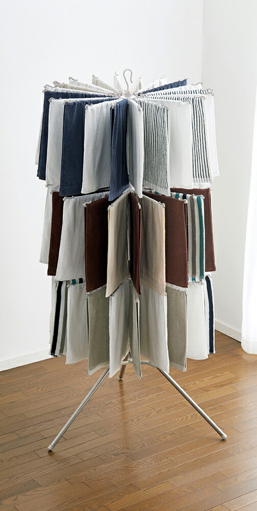 【返品種別A】□「返品種別」について詳しくはこちら□◆タオル掛け部は上段20本、中段20本、下段20本とたくさん干せる◆脚部は一度に折りたたみ可能だから簡単に収納でき、安定性も抜群◆支柱はサビに強いステンレス巻きスチールパイプ・サイズ(約)...