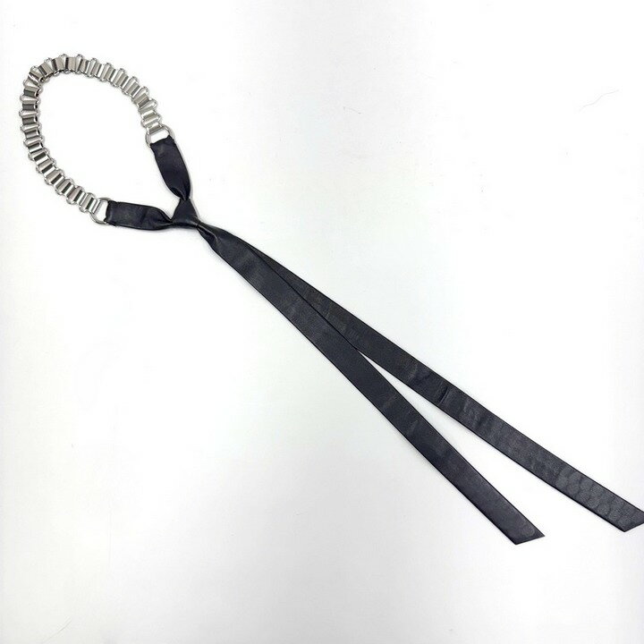 ＞＞同じブランドのアイテムはこちら!! ◆商品ランク 未使用に近い ◆商品情報 ・カラー：ブラック シルバー金具 ・素材/ライン：レザー ・サイズ：全長：58cm タイ部分：45cm 首回り：約41cm ・仕様：チョーカー ◆付属品 箱 保...
