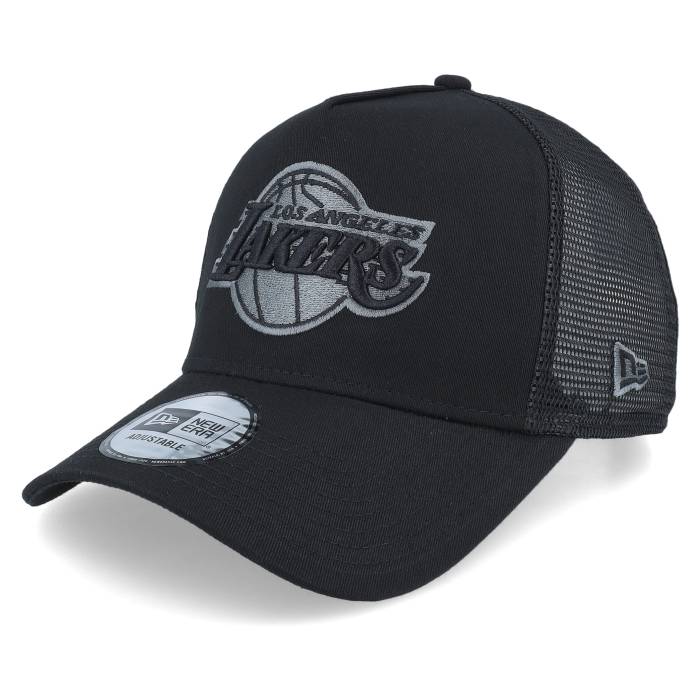 ブランド名New Era性別Men(メンズ)商品名Los Angeles Lakers Black On Black Team Logo 9Forty Black A-Frame Truckerカラー・Black