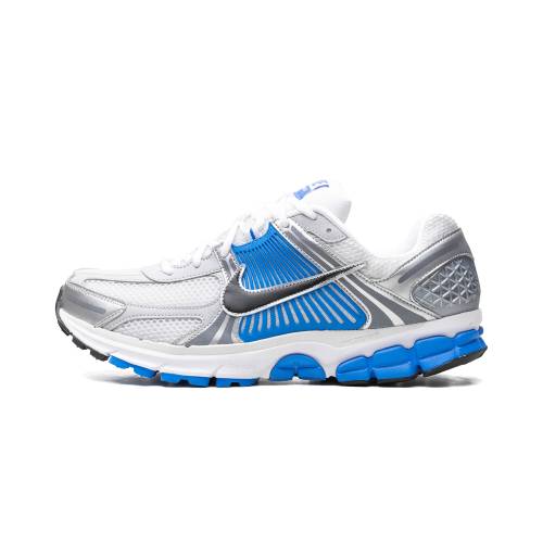 ブランド名NIKE性別Men(メンズ)商品名Zoom Vomero 5 "Metallic Silver/Photo Blue" FJ4151 100