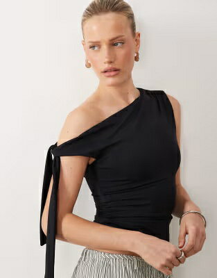 ブランド名GINA TRICOT性別Women(レディース)商品名Gina Tricot soft one shoulder tie top in blackカラーBlack