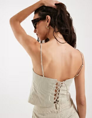 ブランド名4th & Reckless性別Women(レディース)商品名4th &amp; Reckless soft feel square neck lace back detail cami top in beige pinstrip...