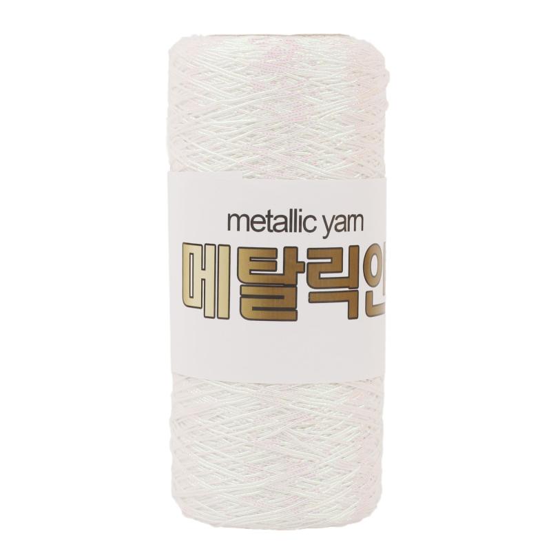 Sarn Metallic Yarn純度の高いポリエステル糸: Sarnは高品質のポリエステル繊維と金属糸で構成されています。豊富なカラーバリエーション: 様々な色が揃っているため、お好みの色を選べます。太さ:1mm仕立：100g 約300...