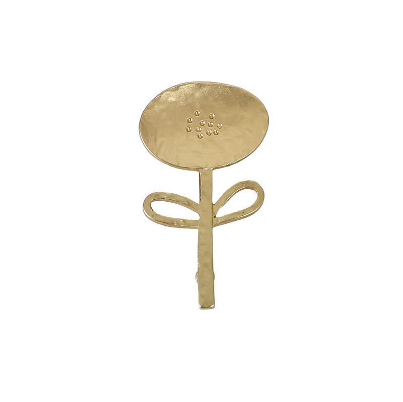 [ERRY Knot] 丸いお花のブローチサイズ モチーフの大きさ　4.5cm×2.5cm素材 本体：合金重さ 5gまあるいお花のブローチです。 カジュアルからフォーマルまで様々なシーンで大活躍です。 普段使いにもかわいいです。