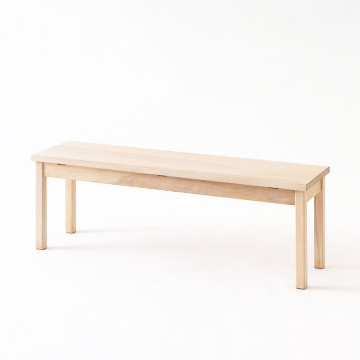 飛騨産業 Northern Forestダイニングベンチ NC663 北海道産カバ材を贅沢に使用したカントリースタイルのベンチチェアです。 背もたれのないすっきりとしたデザインで、お部屋を広く見せる事ができます。 職人が一つ一つ丁寧に製作し...