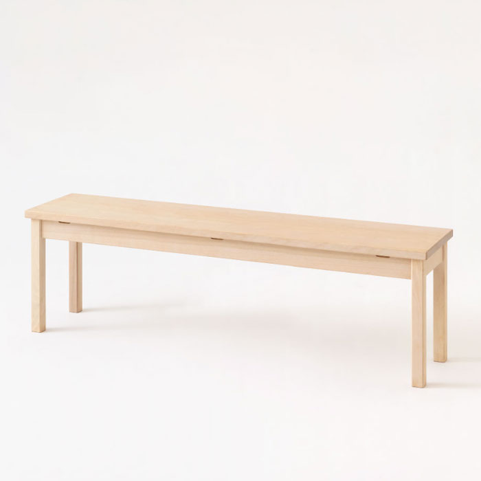 飛騨産業 Northern Forestダイニングベンチ NC665 北海道産カバ材を贅沢に使用したカントリースタイルのベンチチェアです。 背もたれのないすっきりとしたデザインで、お部屋を広く見せる事ができます。 職人が一つ一つ丁寧に製作し...
