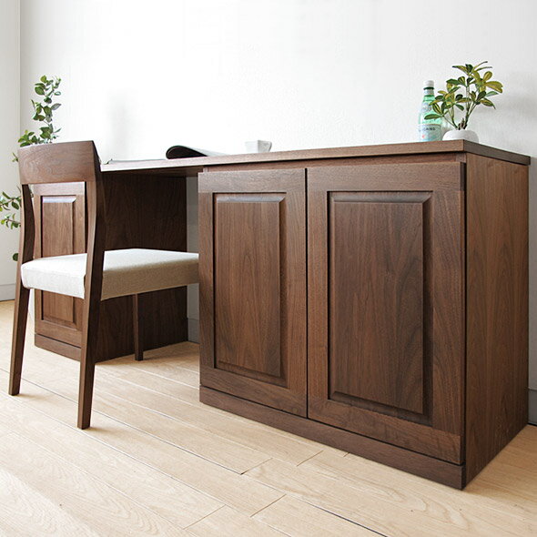 Walnut Wood Furniture／橋詰家具 ベリーニ ユニットデスク 180 Dタイプ # MEMO商品説明 ウォールナット無垢材を使用した扉ユニット（小）と扉ユニット（大）、天板ユニットを組み合わせた幅180cmのユニットデスク...