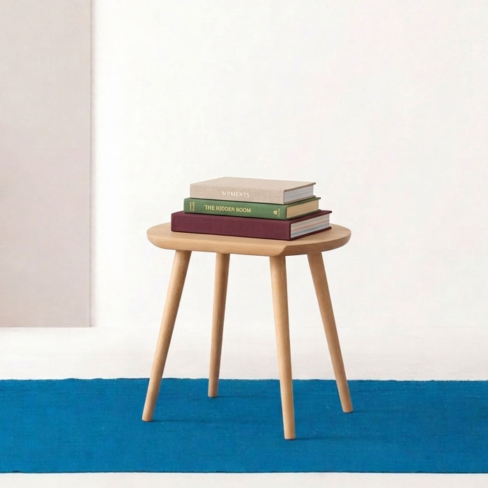 飛騨産業 YURURI リビングテーブル SL605B ビーチ無垢材を贅沢に使った円形のリビングテーブル。 軽くて持ち運びがしやすいコンパクトサイズの丸テーブルです。 天板には直線面がある為、ソファサイドやソファ前に設置がしやすく、サイドテ...