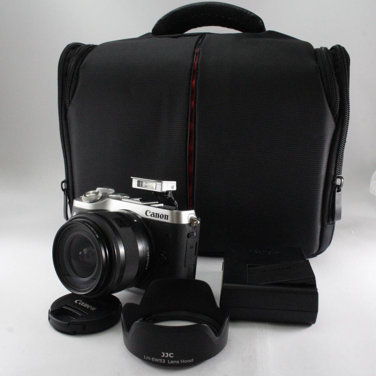 製品型番 EOSM6SL-1545ISSTMLK 有効画素数 2420万画素 撮像素子 APS-C 画面サイズ 3 インチ 可動式液晶 はい 連続撮影速度 (コマ秒) 9 ズーム倍率 (光学) 3 焦点距離 (広角側) 15 ミリメートル ...