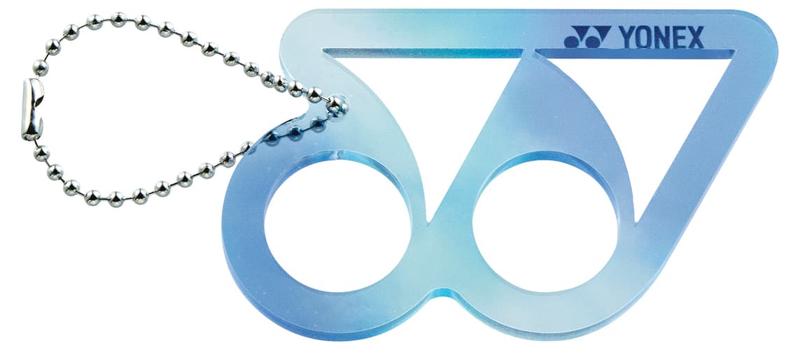 ●カラーで選べるYYデザインのキーホルダー ■メーカー名 ヨネックス■ブランド YONEX■品番 AC506■カラー 002/ブルー ■サイズ展開 one size ■素材 本体=アクリル　チェーン=スチール ■原産国 中国 ※ご注文前に必...