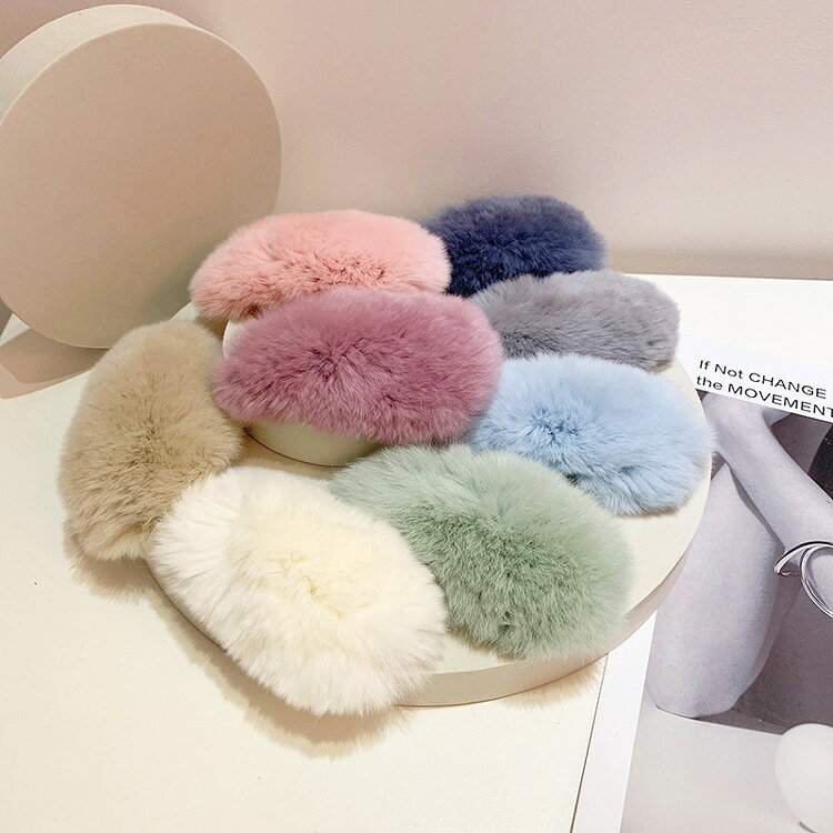 ヘアアクセサリー 商品コメント ◆全8色・ファーヘアピンです。 ◆デイリー使いはもちろん、イベントや成人式、二次会など様々な用途でお使い頂けます。 サイズ ◆Free サイズ 実寸(cm) タテ(最大)約11　　ヨコ (最大)約7 ※伸縮性...