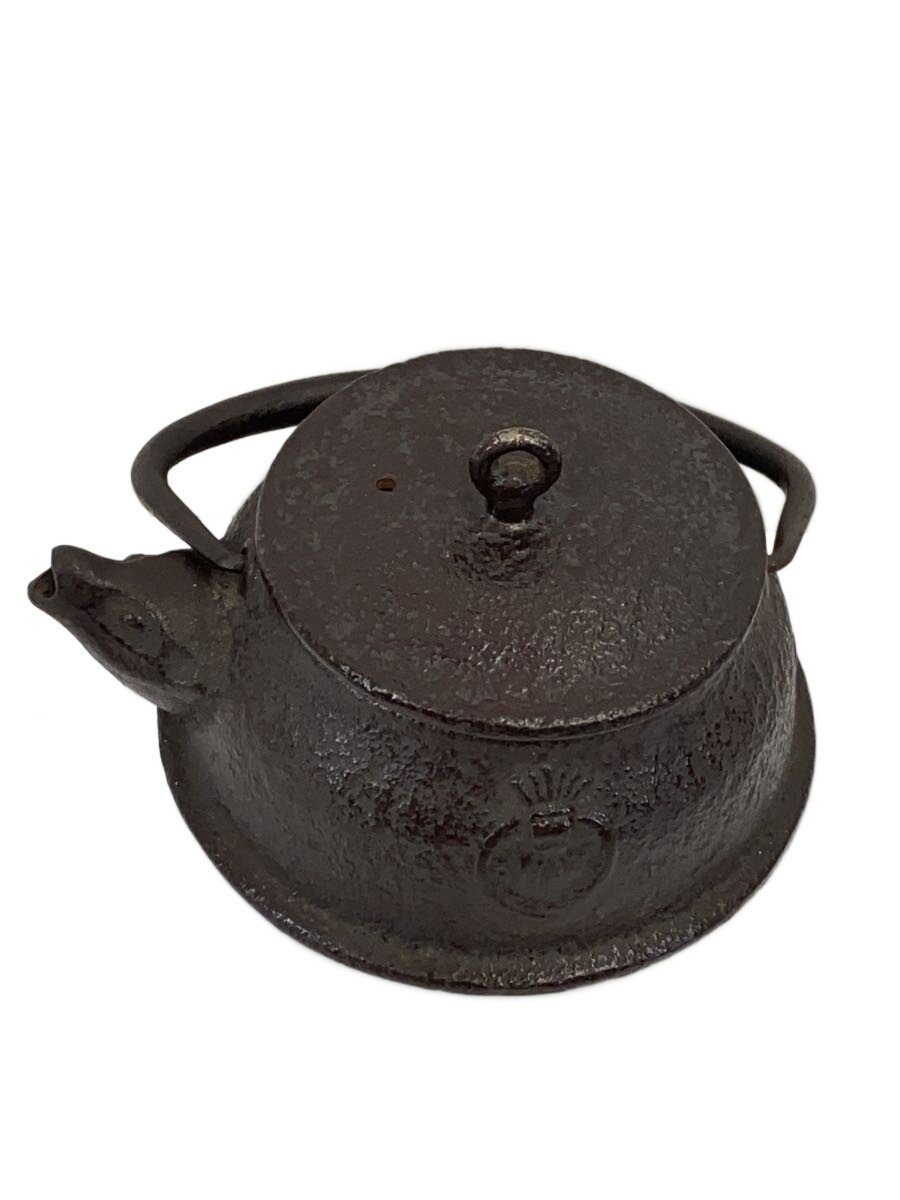 【ブランド】/ 【ブランドカナ】／ 【型番】 【程度】B 【サイズ】 【メインカラー】ブラウン 【素材・生地】 【キーワード】　　 2025/12/13 セカンドストリート高松上天神店【3472】【中古】狸型/鉄瓶/急須 ブランド / 型番...