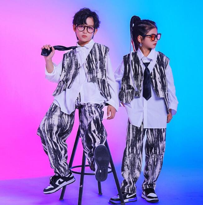 商品詳細 子供ダンス衣装 内容 ベスト＋長ズボン サイズ 110：ベスト丈25　バスト70　パンツ丈68　ヒップ88　身長100-110 120：ベスト丈27　バスト74　パンツ丈74　ヒップ92　身長110-120 130：ベスト丈29　...