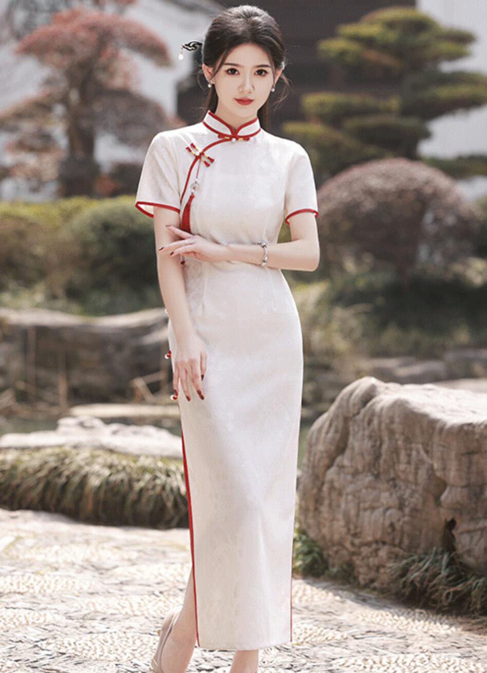 商品詳細 大人半袖　ロング丈チャイナドレス 内容 チャイナドレス サイズ（cm） S：バスト82　ウエスト66　ヒップ88　肩幅35　着丈約125 M：バスト86　ウエスト70　ヒップ92　肩幅36　着丈約126 L：バスト90　ウエスト7...