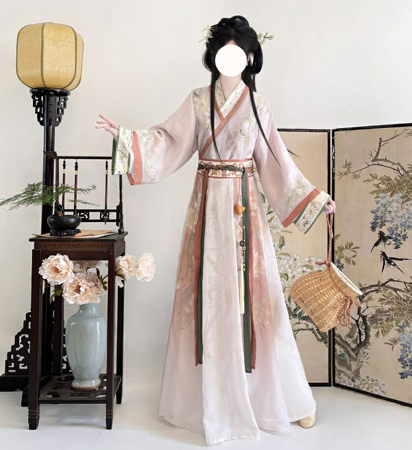 商品詳細 新作！レディース中国古代服装　中華コスプレ衣装 内容 ブラウス2点＋スカート サイズ（cm） XS：着丈58　バスト94以内　スカート丈87　身長150-155 S：着丈60　バスト96以内　スカート丈90　身長153-160 M...