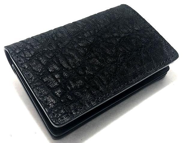 商品詳細 素材 ・【表皮】 エレファント皮革（貴重な象の鼻の皮革） ・【ベース】 ブッテーロ イタリアンレザー 構造 ・札入れ部　1カ所 ・小銭入れ部　1カ所 ・カードスロットル　8カ所 ・フリーポケット　3カ所 サイズ ・縦14cm×横1...