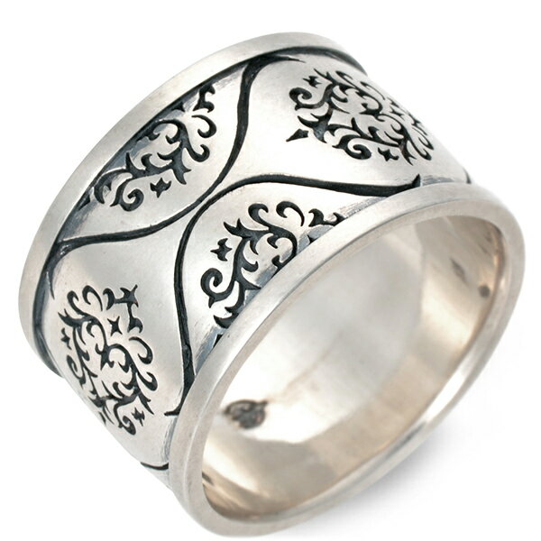 大人使いにぴったりな幅広タイプのリングに、ダマスク柄を施したシルバーアクセサリー。細やかな細工が、技ありのおしゃれを感じさせます。アンティークな雰囲気を醸し出す、存在感抜群のアイテムです。MOCHA シルバー リングブランドMOCHA品名D...