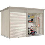 特長 ●軽くて丈夫なシャッター ●安全に配慮した柱埋め込み方式 ●水切りカバーが標準装備 ●雪や台風に強い柱構造です 用途 ●屋外収納用物置(扉シャッター使用) 仕様 ●間口(mm)：1832 ●奥行(mm)：2622 ●高さ(mm)：25...