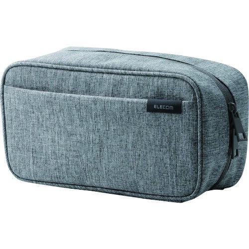 特長 ●周辺機器からビジネス用品までをまとめて収納可能な、収納物が一覧しやすい自立型ポーチです。 ●開閉しやすいダブルファスナーを採用しています。 ●ポーチ内部にケーブルなどの小物を整理して収納できるメッシュポケットがついています。 ●ポー...